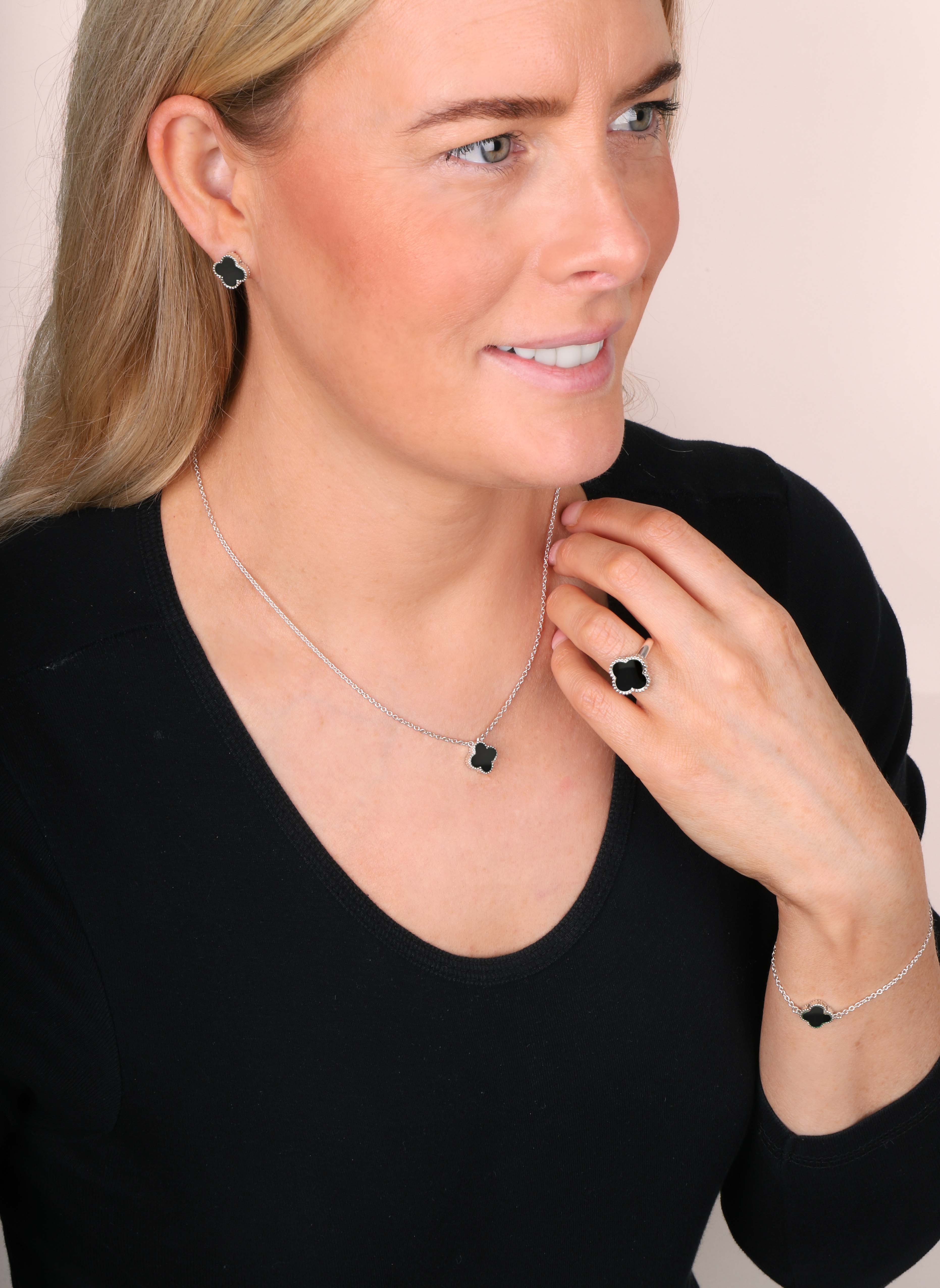 9ct White Gold Whitby Jet Bloom Four Leaf Clover Ball Edge Chain ...