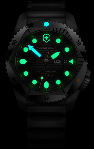 Victorinox Dive Pro Automatic Three Hands Steel Watch 241994 Watch ...